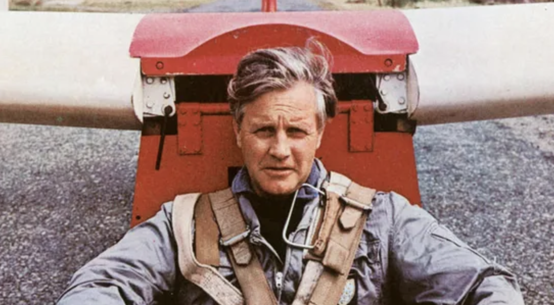 Soaring Flight – The Artist Peter Lanyon – The Lanyons